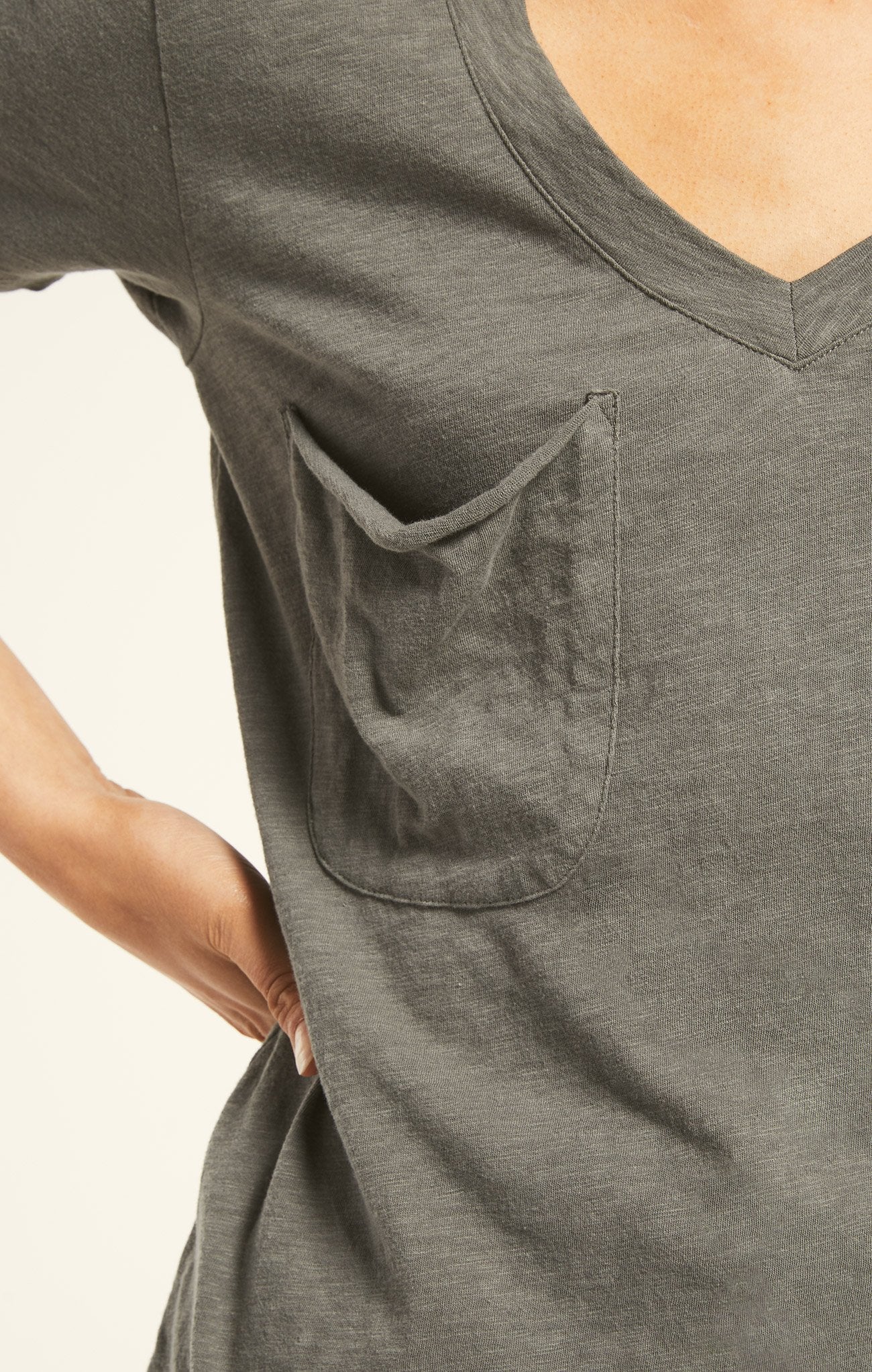 Cotton Slub V Neck Pocket Tee (11 Colors) – Gunny Sack and Co